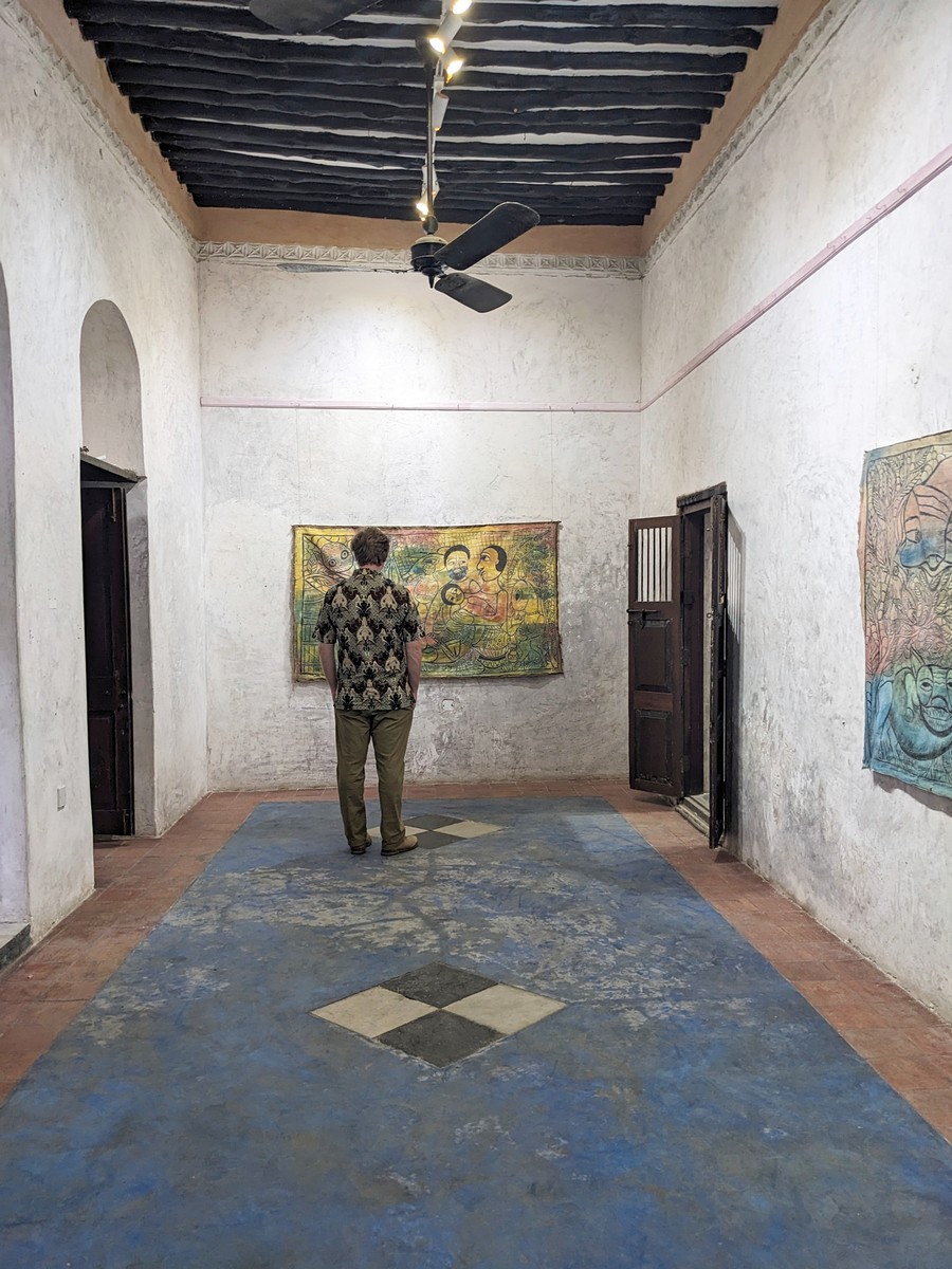 Zanzibar II: Princess of the Universe – Pat in the World